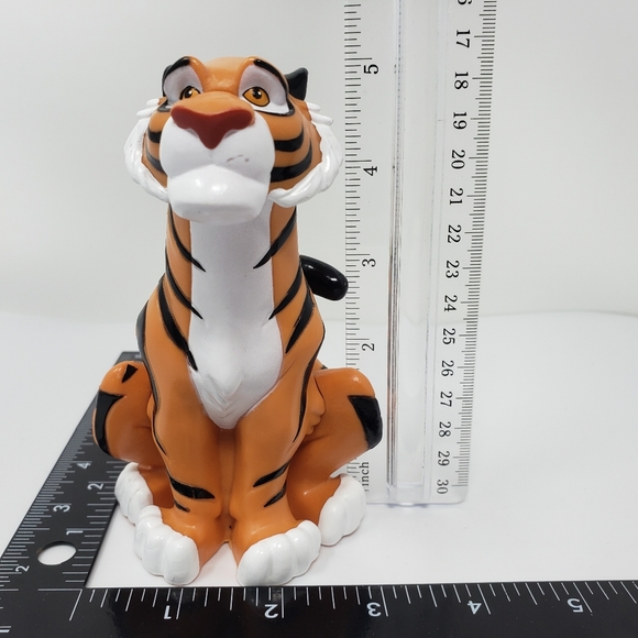 Toys | Disney Aladdin Rajah 5 Tiger Toy Figure | Poshmark